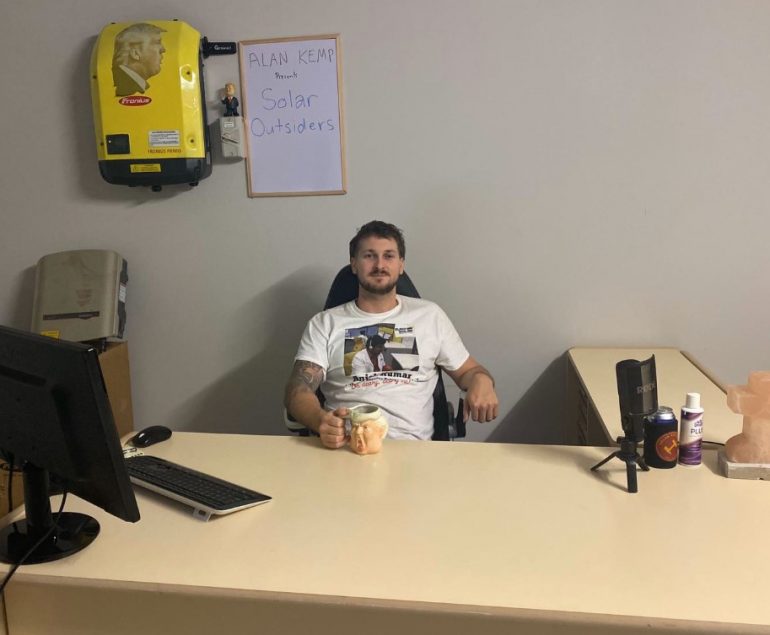 Alan Kemp presents Solar Outsiders - Episode 2 (Hyundai panels, new ...